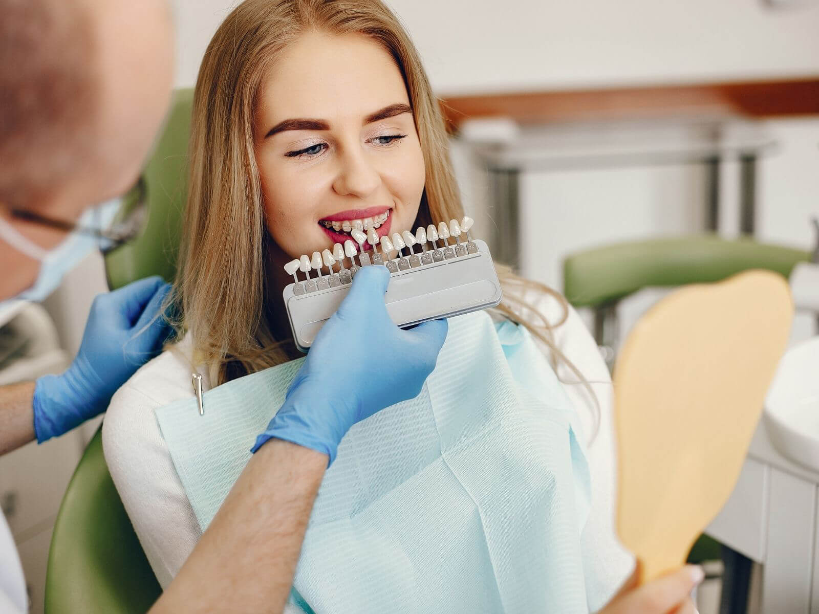 Chipped Veneer? Elgin Dentist TX Can Fix It Fast